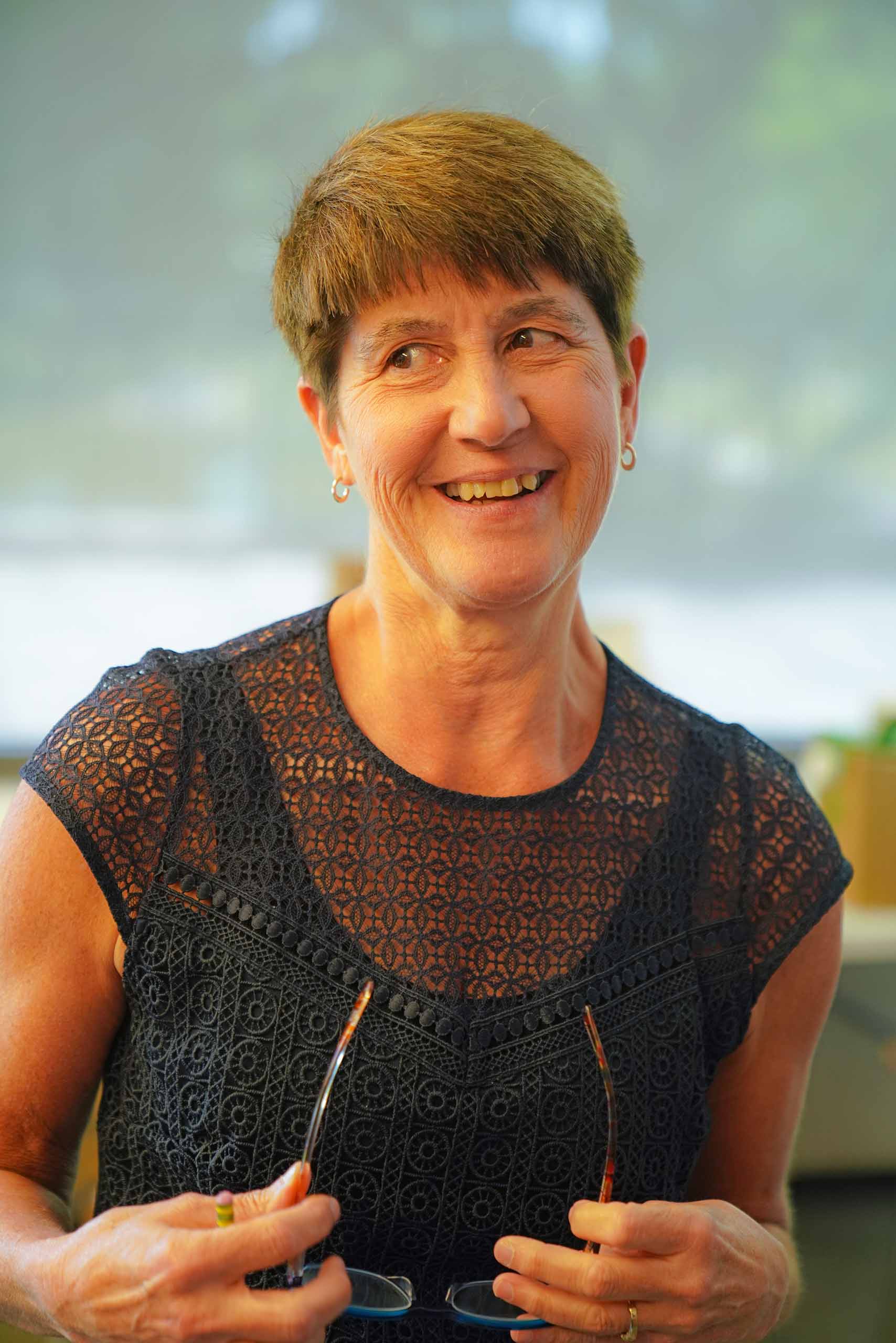 Dropping Knowledge: Guiding PhD Students to Vital Opportunities ...